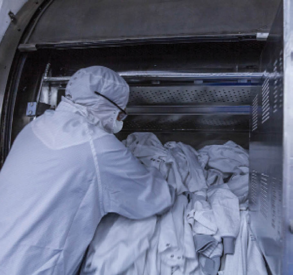 Cleanroom Apparel and Supplies: Managing Contaminants for Product ...